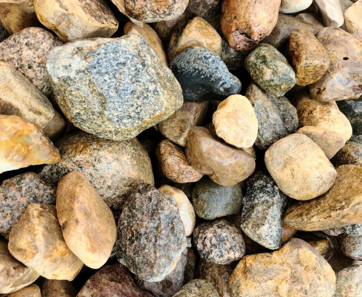 Rainbow Cobble 4"-8" - Mid-Nebraska Aggregate